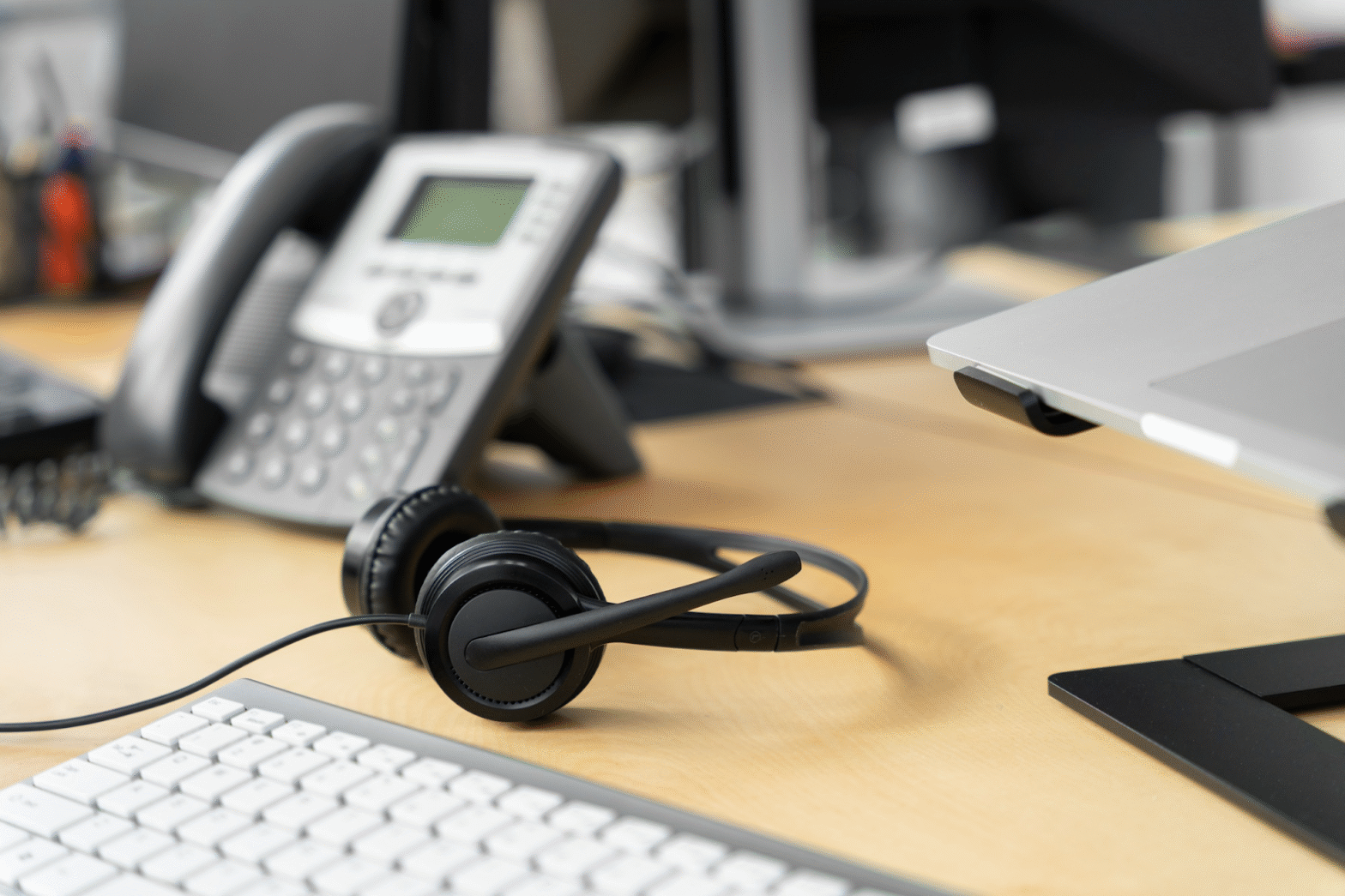 20 Basic Telephone Etiquette In Business Conversations
